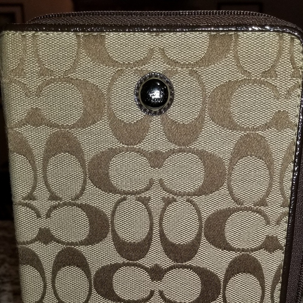 Authentic Coach Kindle Case - Gem